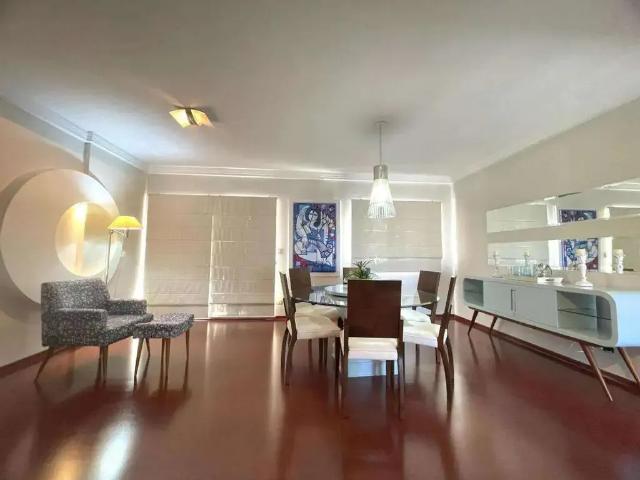 Apartamento para Venda em Maringá/PR Zona 04 3 Quartos