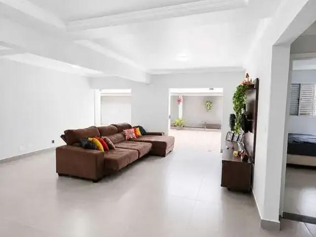 Apartamento para Venda em Maringá/PR Zona 07 4 Quartos