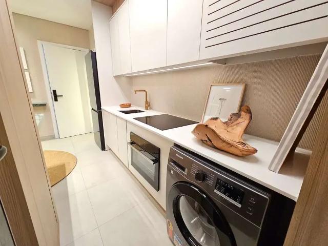 Apartamento para Venda em Maringá/PR Zona 08 1 Quartos