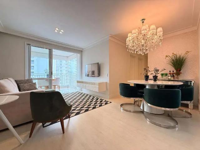 Apartamento para Venda em Maringá/PR Zona 08 3 Quartos