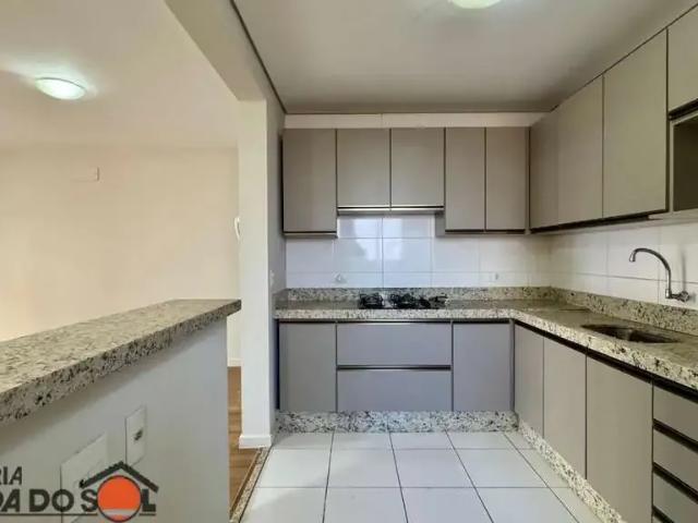 Apartamento para Venda em Maringá/PR Zona 08 3 Quartos