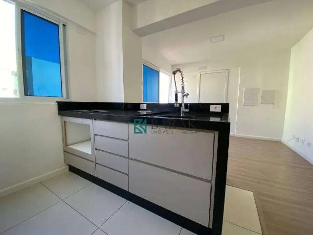 Apartamento para Venda em Maringá/PR Zona 01 2 Quartos