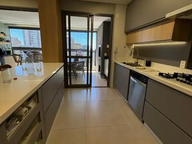 Apartamento para Venda em Maringá/PR Zona 03