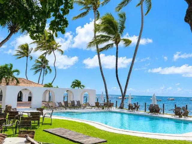 Apartamento para Venda em Mata de São João/BA Praia do Forte 3 Quartos