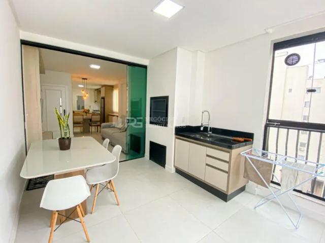 Apartamento para venda em meia praia