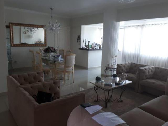Apartamento para Venda em Mogi das Cruzes com 3 dormitórios no Alto do Ipiranga