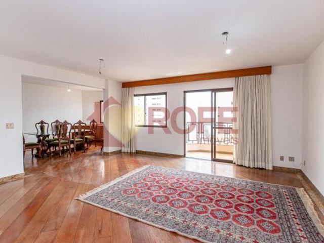 Apartamento para venda em Moema com 4 quartos, sendo 3 suítes, 193m² R$ 1.780.000