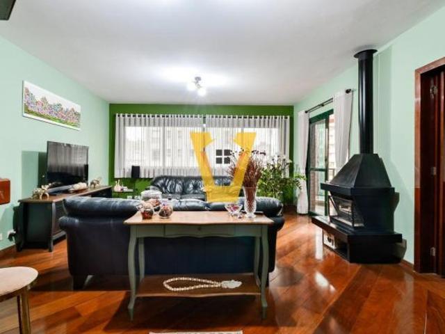 Apartamento para venda em Moema com 4 quartos, sendo 3 suítes, 222m²