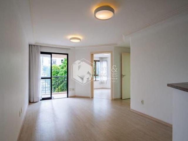 Apartamento para venda em Moema com 2 quartos, sendo 1 suíte, 56m²