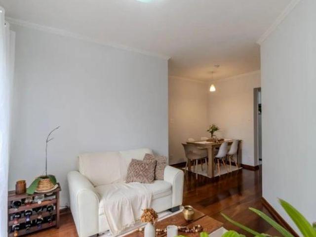 Apartamento para venda em Moema com 2 quartos, sendo 1 suíte, 63m²