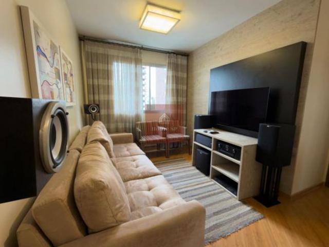 Apartamento para venda em Moema com 2 quartos, sendo 1 suíte, 77m²