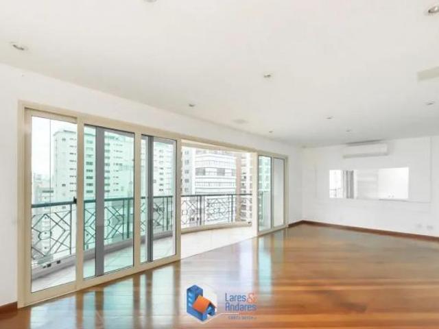 Apartamento para venda em Moema com 2 quartos, sendo 2 suítes, 138m²