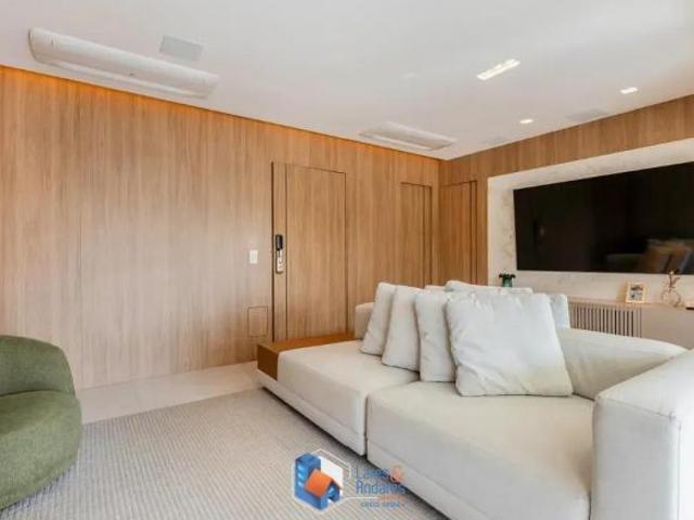 Apartamento para venda em Moema com 3 quartos, sendo 3 suítes, 170m²