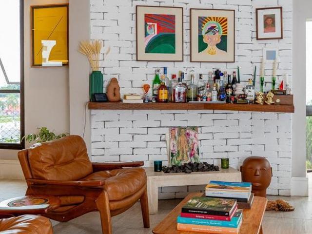 Apartamento para venda em Moema com 3 quartos, sendo 3 suítes, 172m²