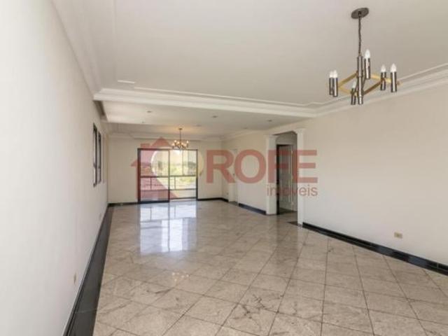 Apartamento para venda em Moema com 3 quartos, sendo 3 suítes, 249m²