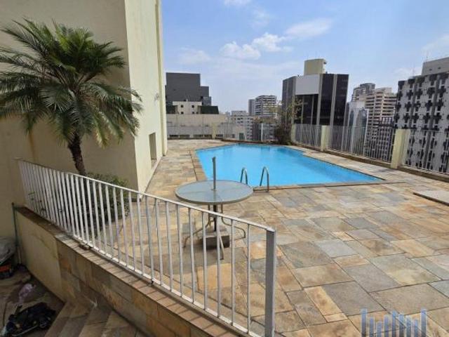 Apartamento para venda em Moema de 35.00m² com 1 Quarto, 1 Suite e 1 Garagem