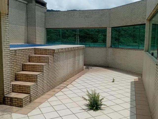 Apartamento para Venda em Mongaguá, Centro, 4 dormitórios, 4 suítes, 6 banheiros, 4 vagas