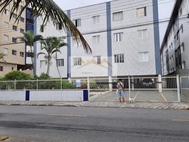 Apartamento para Venda em Mongaguá, 1 dormitório, 1 banheiro, 1 vaga