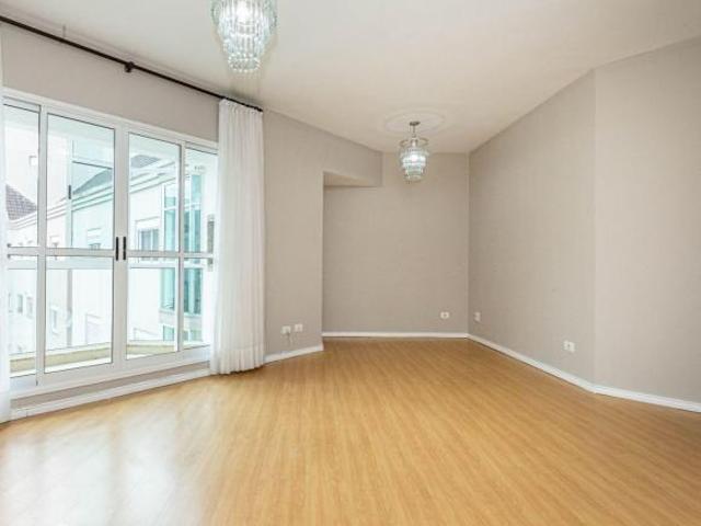 Apartamento para venda em Mossunguê de 100.00m² com 3 Quartos, 1 Suite e 2 Garagens