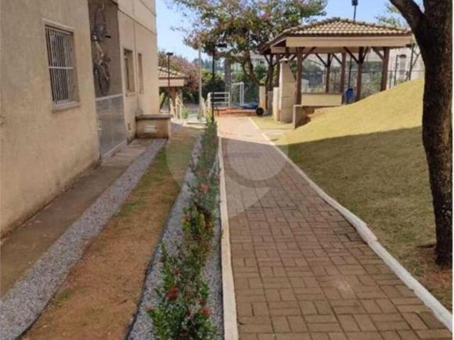 Apartamento para venda em Morada Das Vinhas de 50.00m² com 2 Quartos e 1 Garagem