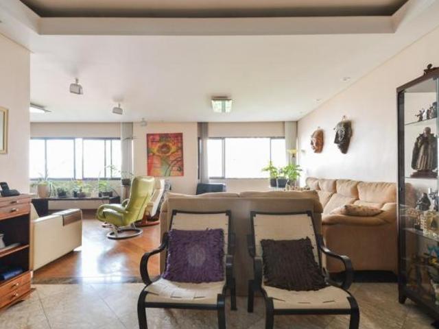 Apartamento para venda em Morro dos Ingleses com 3 quartos, sendo 1 suíte, 230m²