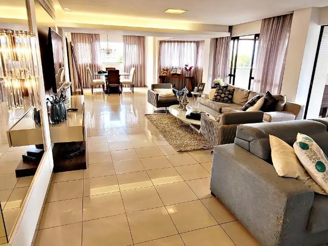 Apartamento para Venda em Natal/RN Candelária 5 Quartos