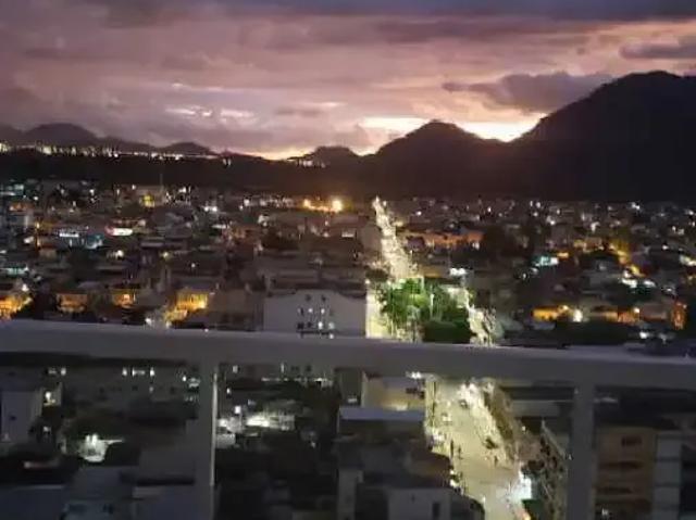 Apartamento para Venda em Nilópolis/RJ Centro 3 Quartos