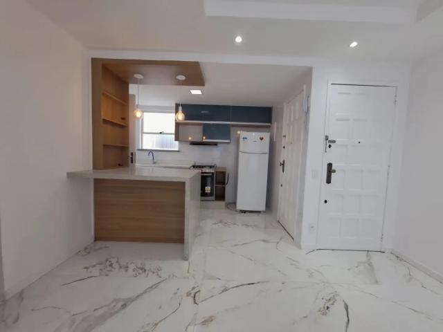 Apartamento para Venda em Niterói/RJ Boa Viagem 2 Quartos