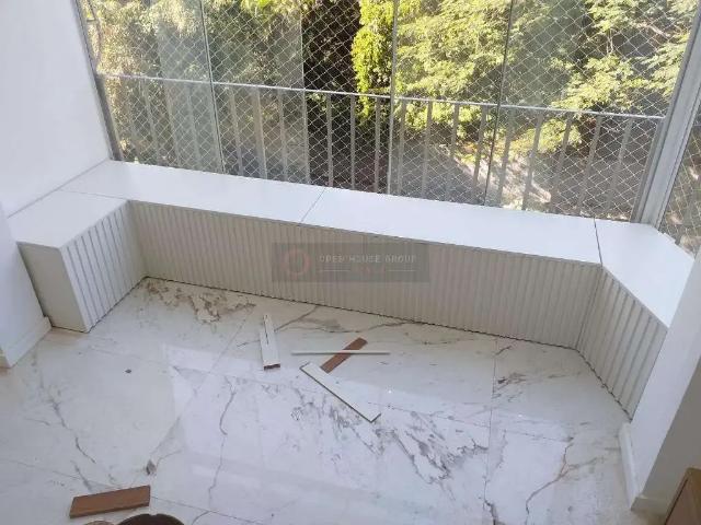 Apartamento para Venda em Niterói/RJ Boa Viagem 2 Quartos