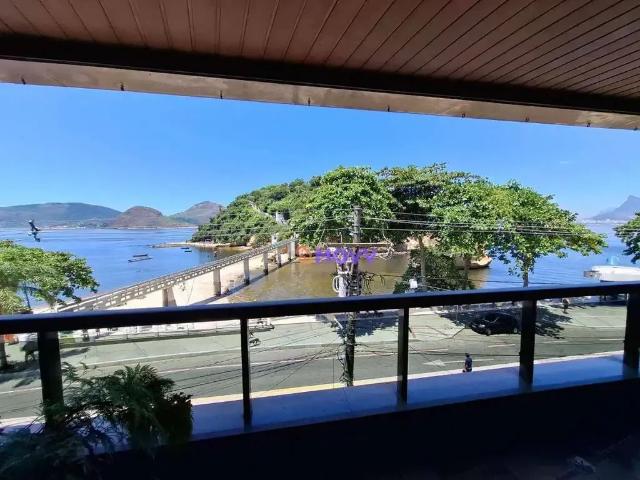 Apartamento para Venda em Niterói/RJ Boa Viagem 4 Quartos