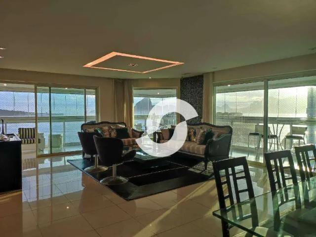 Apartamento para Venda em Niterói/RJ Boa Viagem 5 Quartos