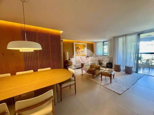 Apartamento para Venda em Niterói/RJ Charitas 4 Quartos