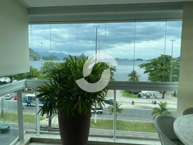 Apartamento para Venda em Niterói/RJ Charitas 4 Quartos
