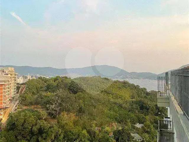 Apartamento para Venda em Niterói/RJ Ingá 4 Quartos