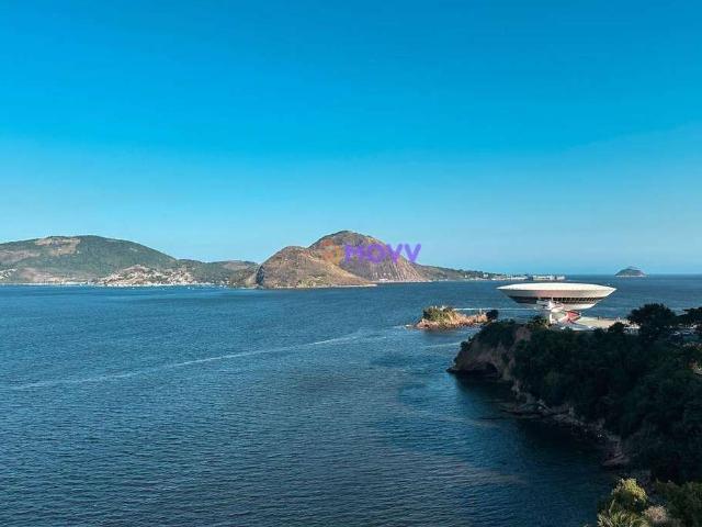 Apartamento para Venda em Niterói/RJ Ingá 4 Quartos