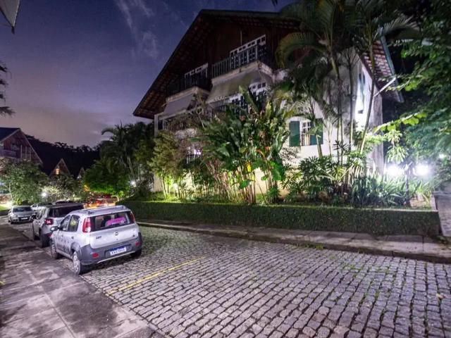 Apartamento para Venda em Niterói/RJ Pendotiba 3 Quartos