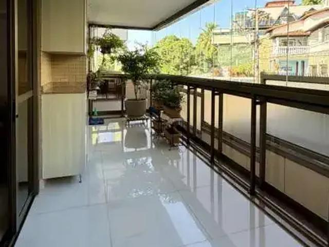 Apartamento para Venda em Niterói/RJ Piratininga 4 Quartos