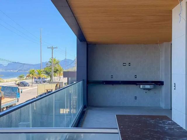 Apartamento para Venda em Niterói/RJ Piratininga 4 Quartos
