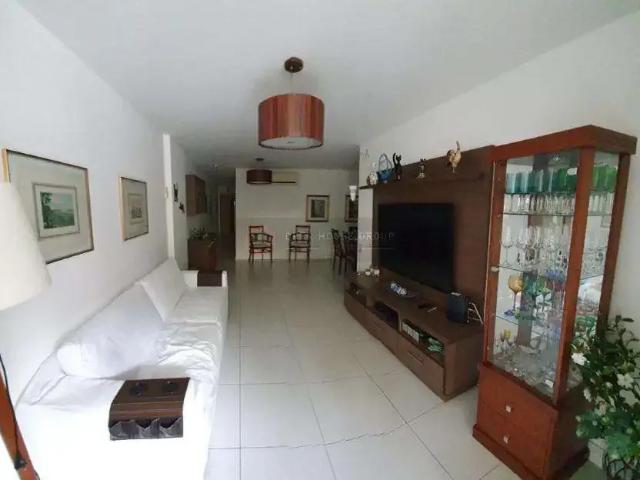 Apartamento para Venda em Niterói/RJ Piratininga 4 Quartos