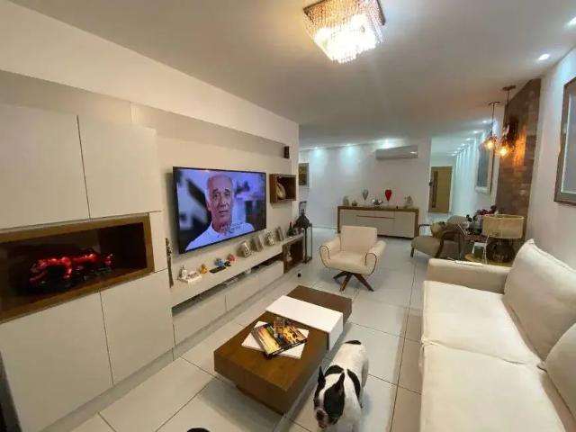 Apartamento para Venda em Niterói/RJ Piratininga 4 Quartos
