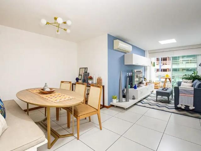 Apartamento para Venda em Niterói/RJ Piratininga 3 Quartos