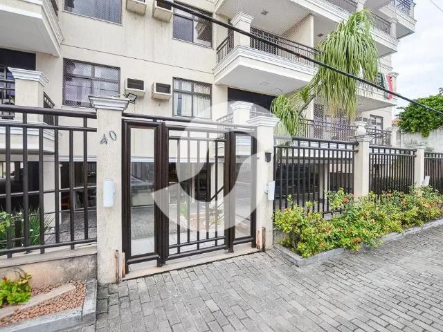 Apartamento para Venda em Niterói/RJ Piratininga 3 Quartos