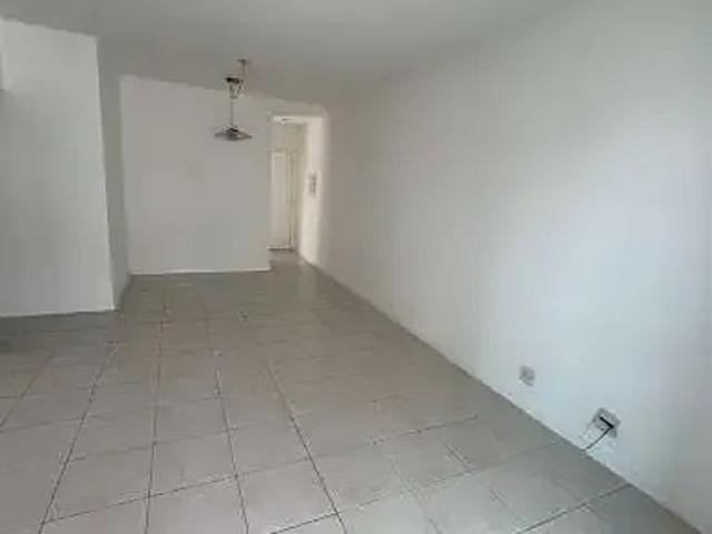 Apartamento para Venda em Nova Iguaçu/RJ Centro 3 Quartos