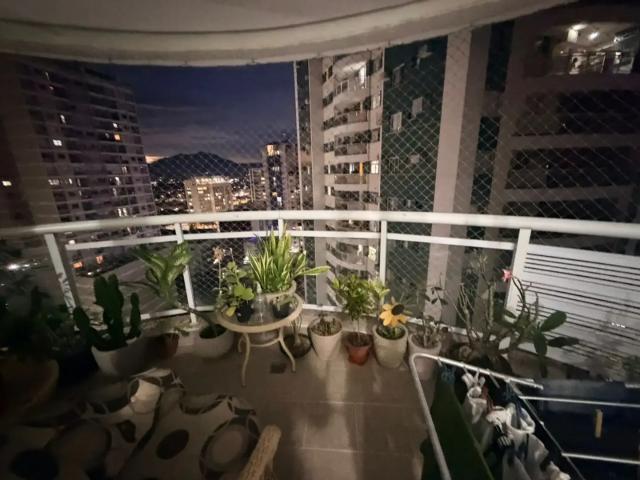 Apartamento para Venda em Nova Iguaçu/RJ Centro 3 Quartos