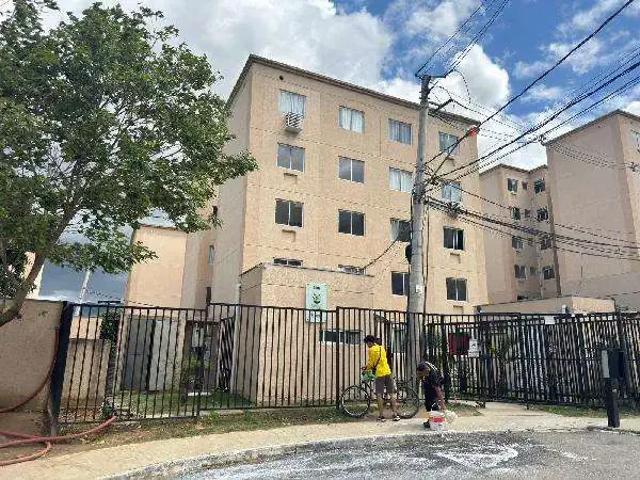 Apartamento para Venda em Nova Iguaçu/RJ Cerâmica 2 Quartos