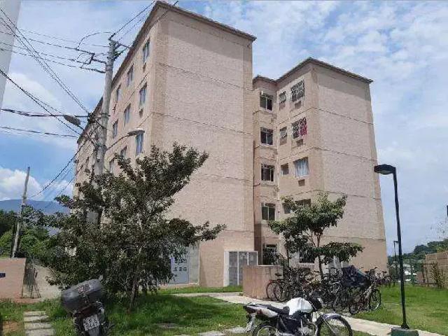 Apartamento para Venda em Nova Iguaçu/RJ Cerâmica 2 Quartos