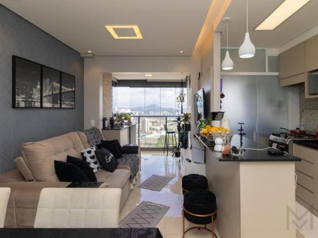 Apartamento para Venda em Osasco, Vila Yara, 2 dormitórios, 1 suíte, 2 banheiros, 2 vagas