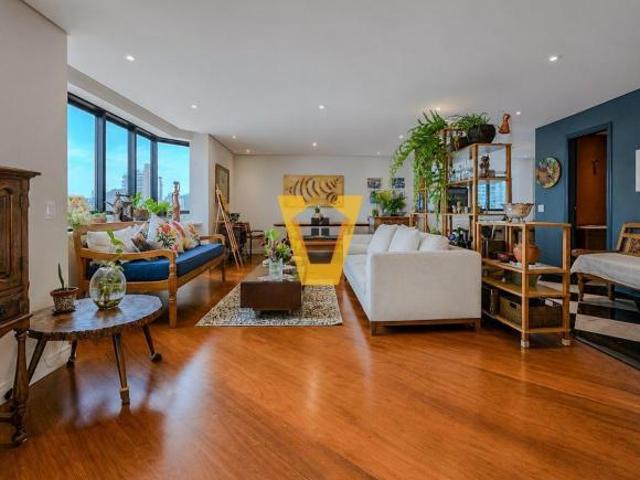Apartamento para venda em Aclimação com 3 quartos, sendo 3 suítes, 236m²
