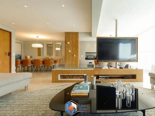 Apartamento para venda em Água Branca com 3 quartos, sendo 3 suítes, 241m²