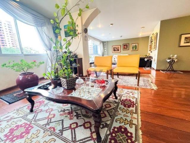 Apartamento para venda em Agua Verde de 262.00m² com 2 Quartos, 2 Suites e 3 Garagens